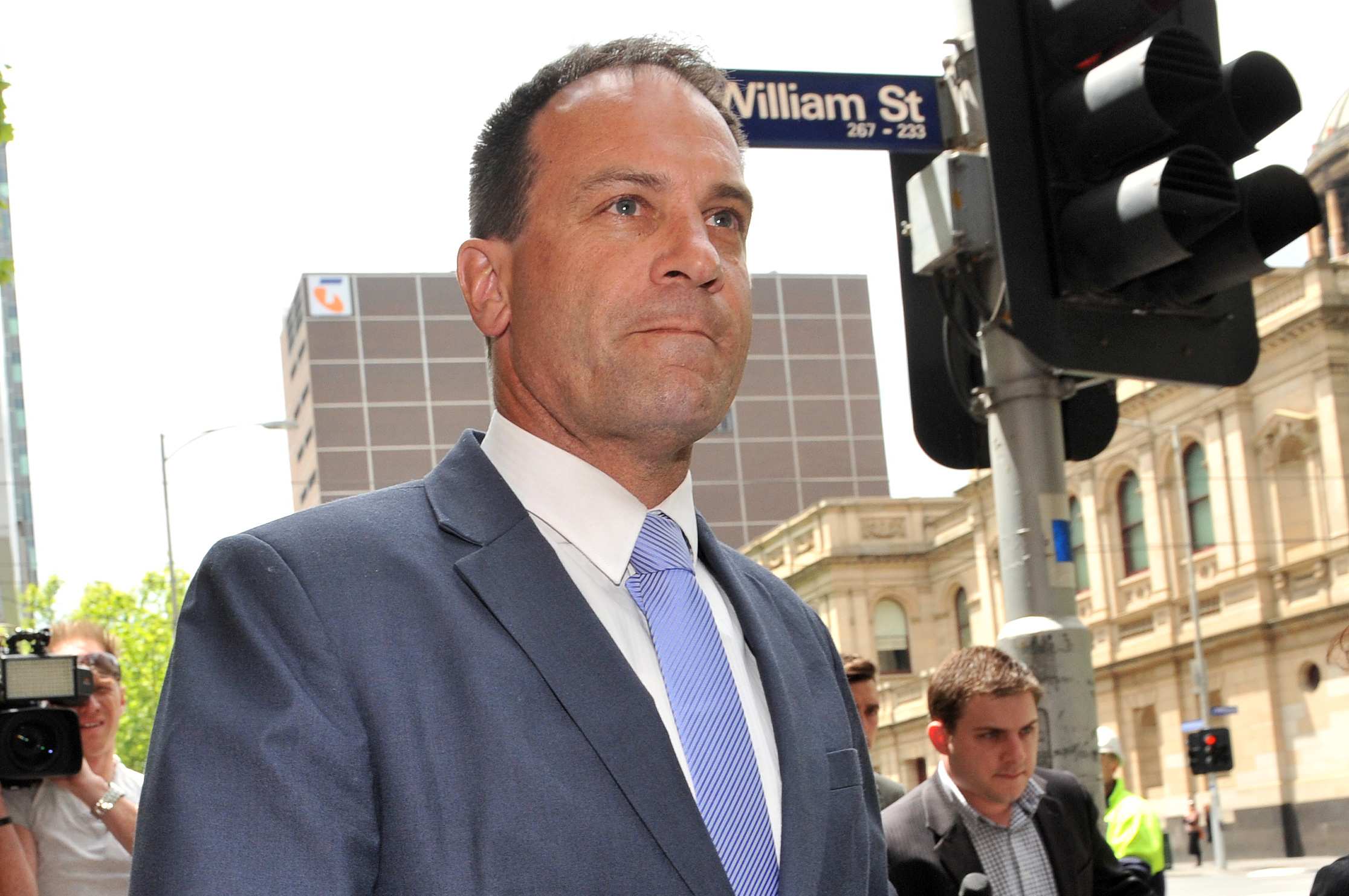 Court reinstates 24 charges against independent MP Geoff Shaw - ABC News