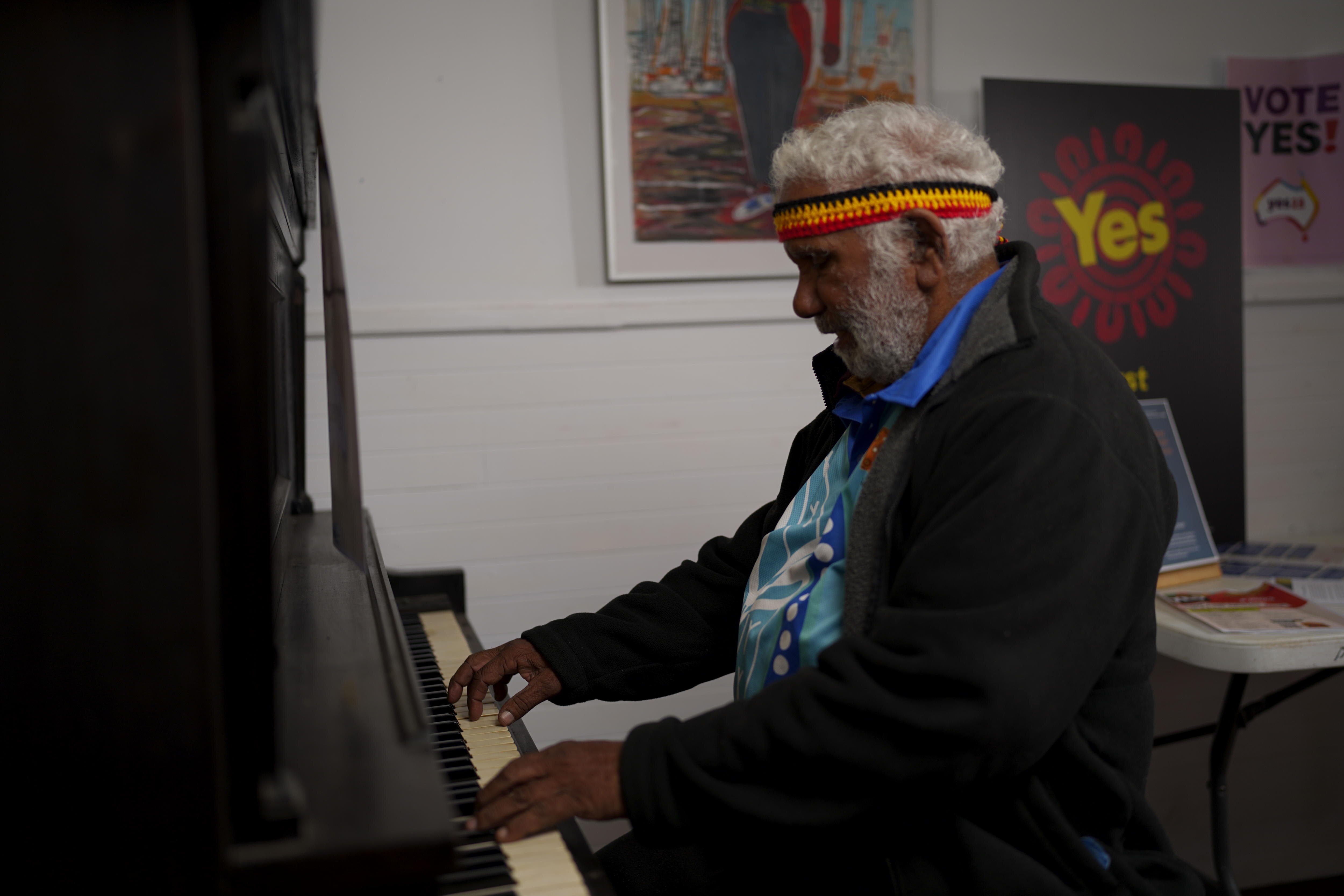 Meet the 1967 referendum elders grappling with the Voice debate - ABC News