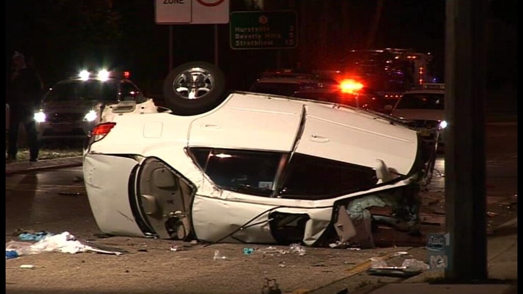 Pair escape horrific crash - ABC News