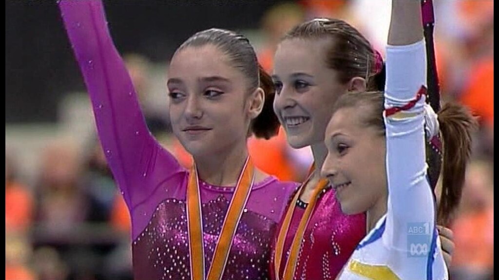 Lauren Mitchell makes gymnastics history - ABC News