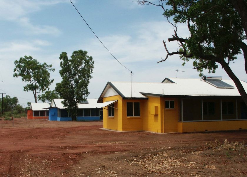 Overcrowding the key to Indigenous disadvantage: NT Shelter - ABC News