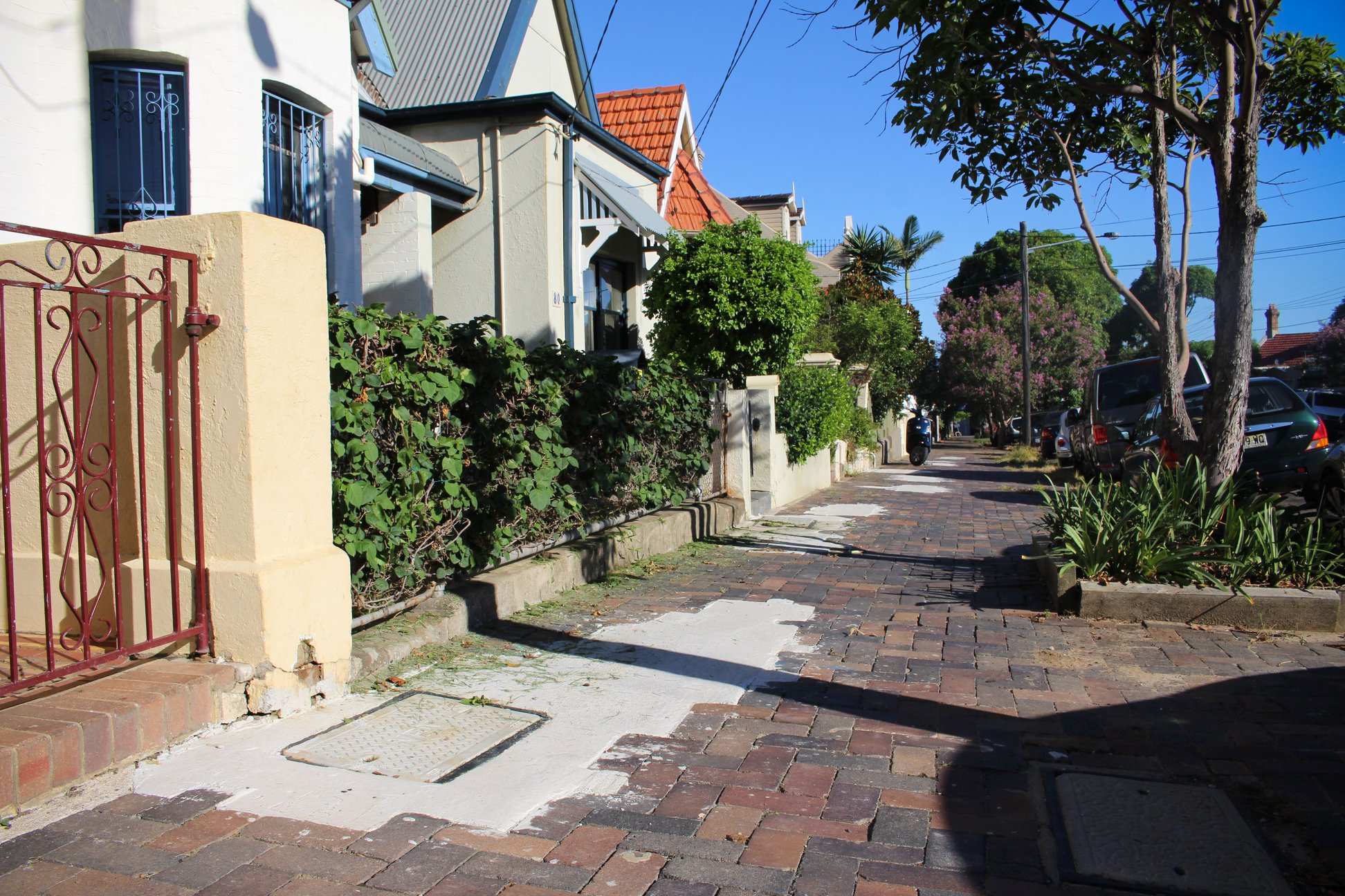 NBN blamed for ruining heritage-listed footpaths in inner Sydney - ABC News