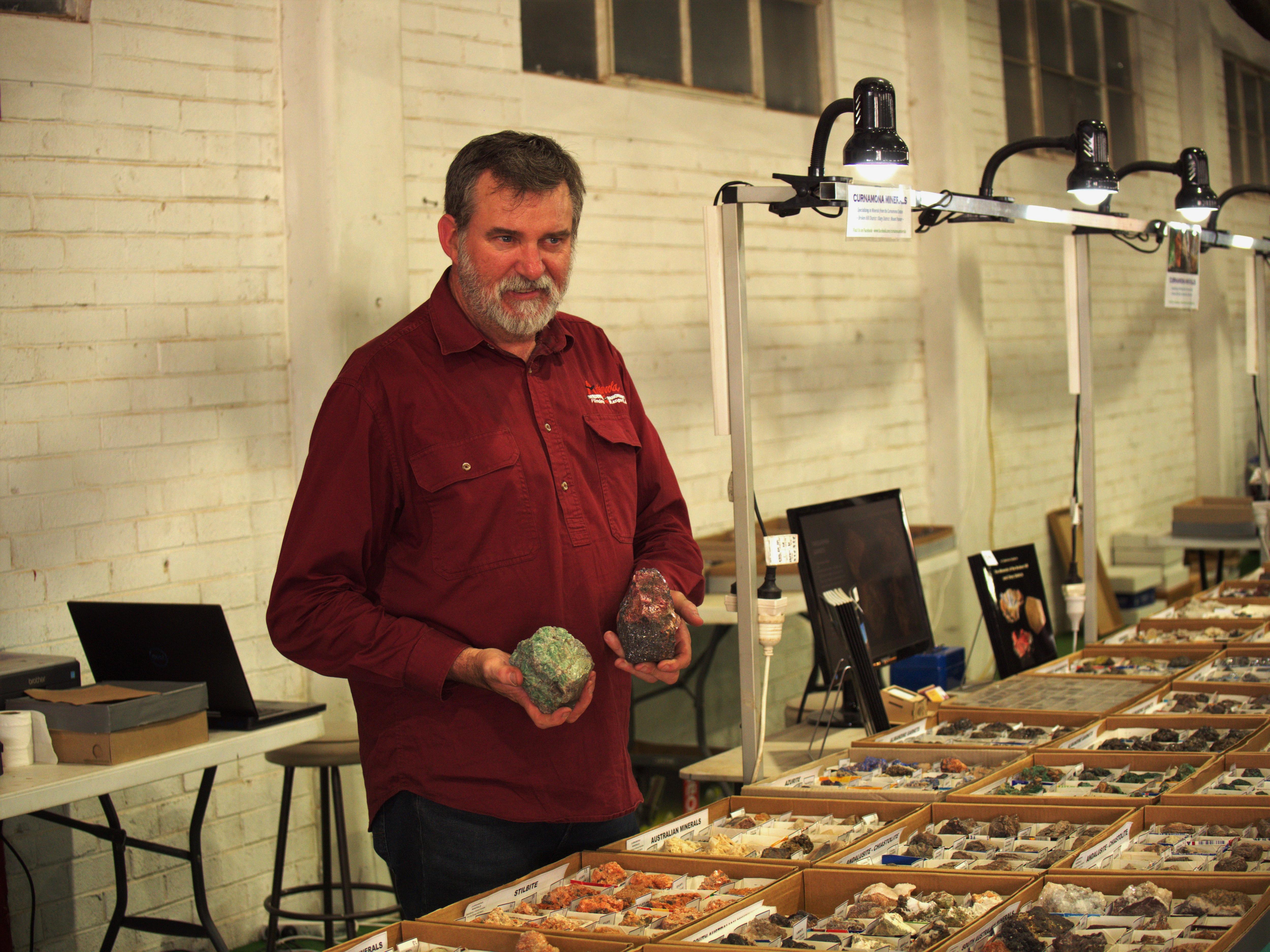 Broken Hill Gem and Mineral Show returns after four-year hiatus - ABC News