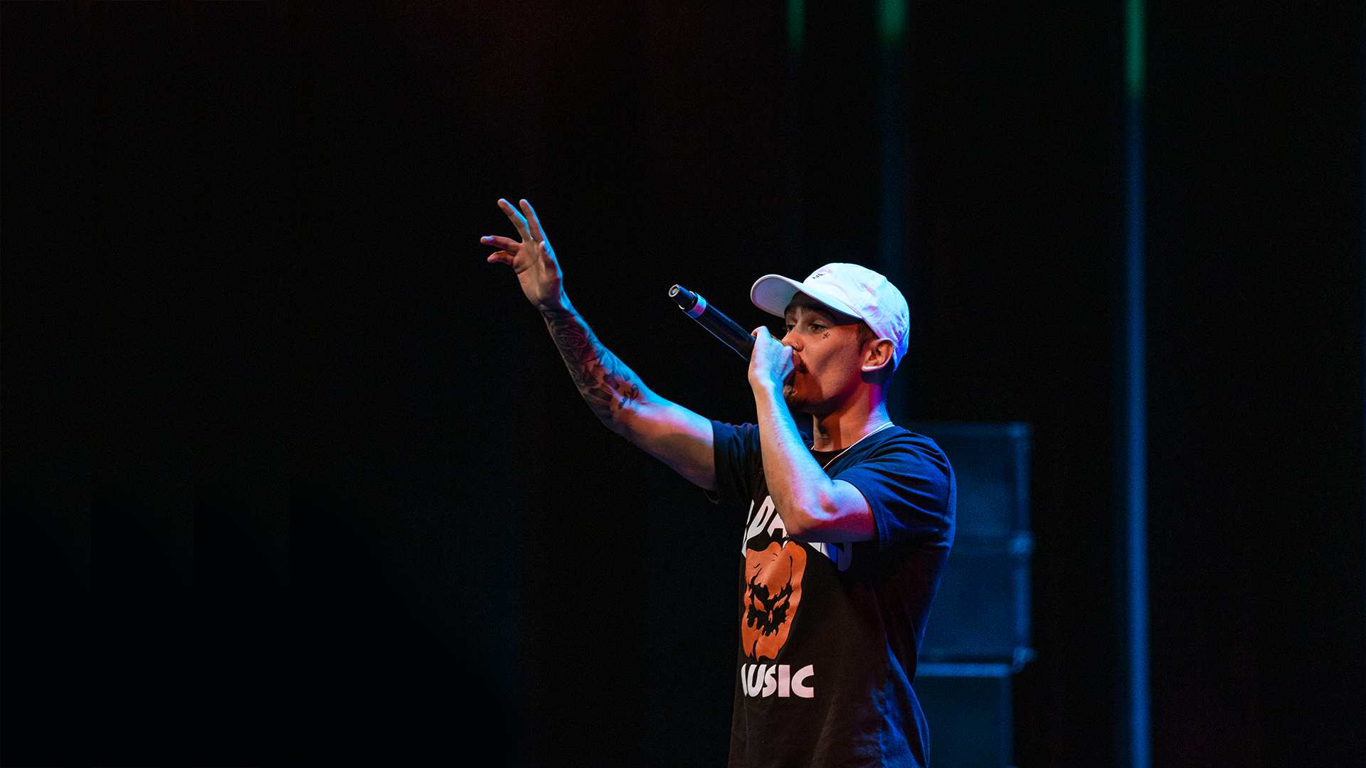 Briggs's Bad Apples house party - ABC News