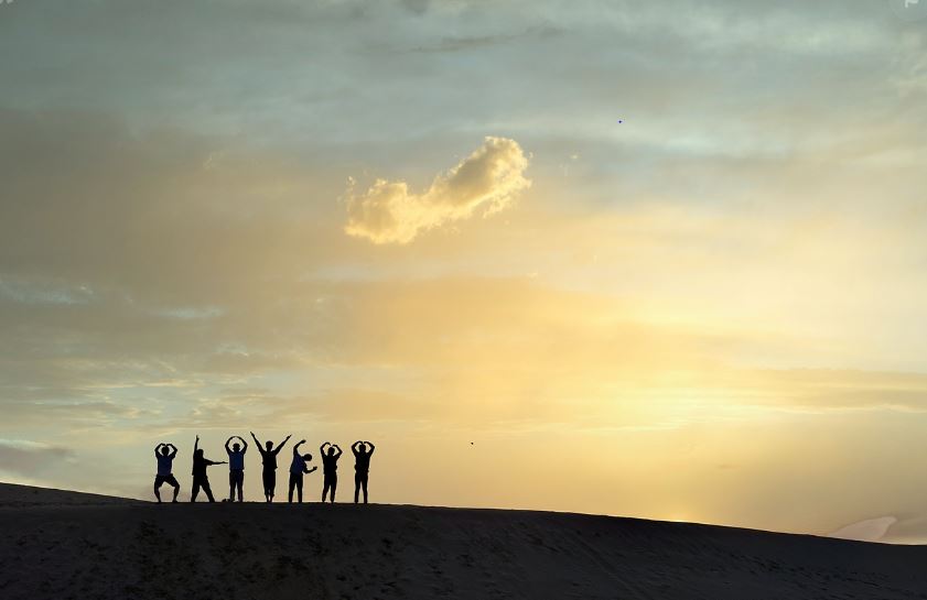 A guide to making (and keeping) friends in later life - ABC listen