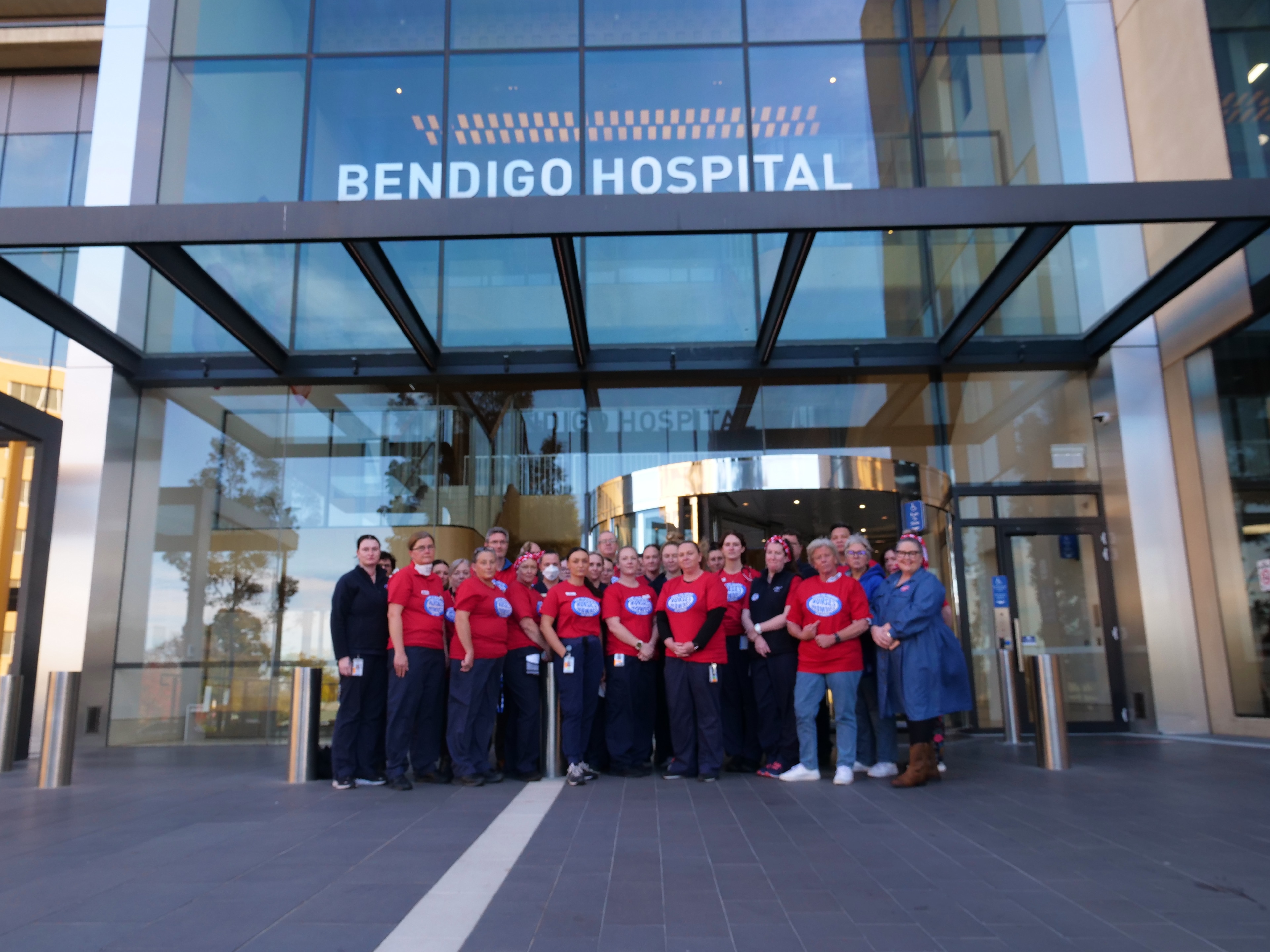 Burnt-out nurses at Victorian hospital say government needs to rebuild ...