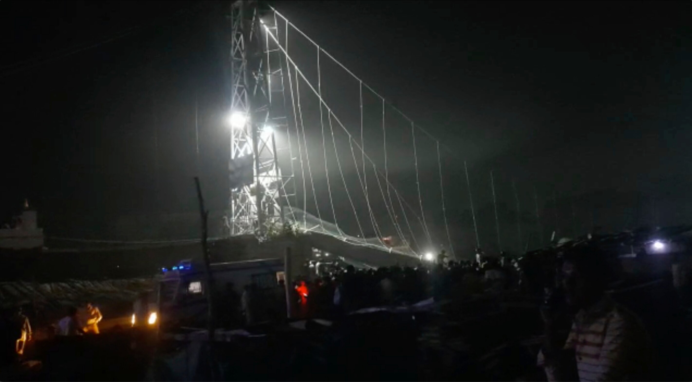 Bridge collapses in India's Gujarat state, killing at least 132 people ...