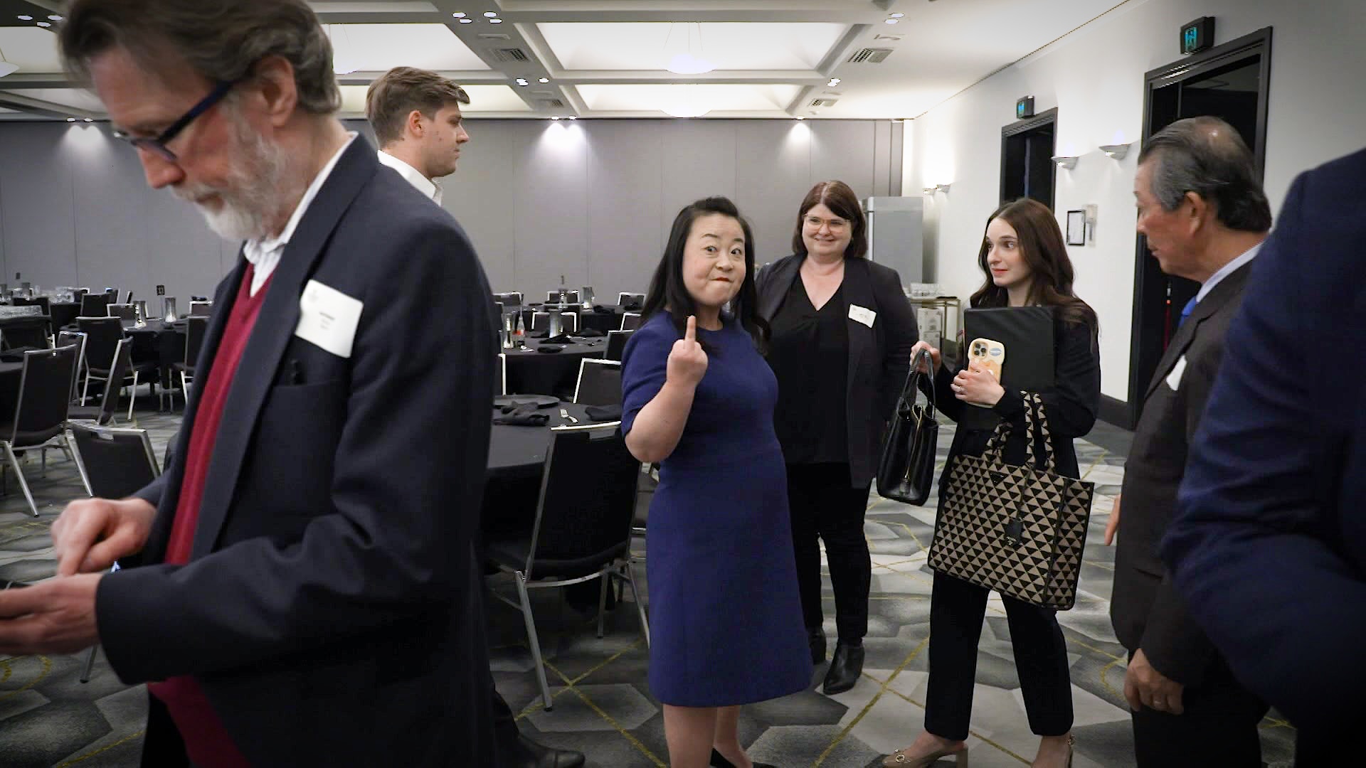 Canberra Liberals leader Elizabeth Lee makes rude gesture at journalist ...