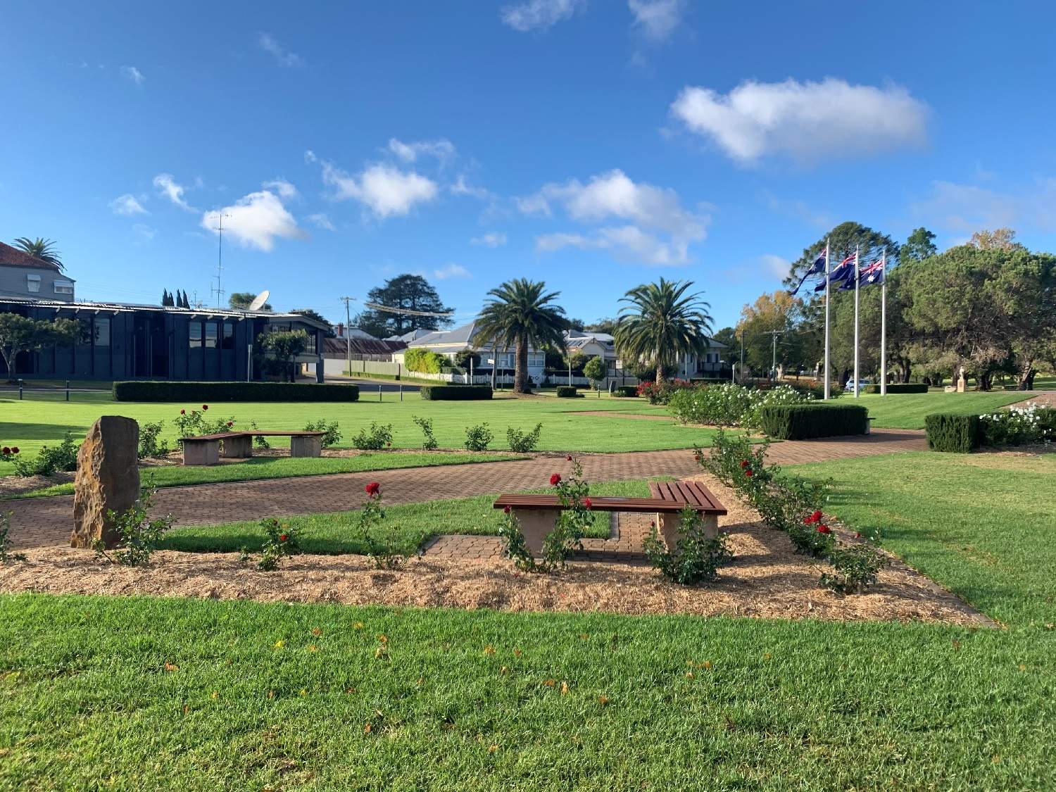 Queensland cold weather snap breaks 30-year-old record in state's south ...