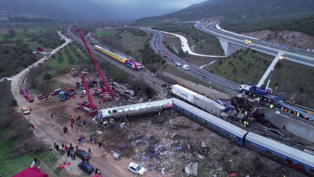 Drone captures aftermath of Greece train collision. - ABC News