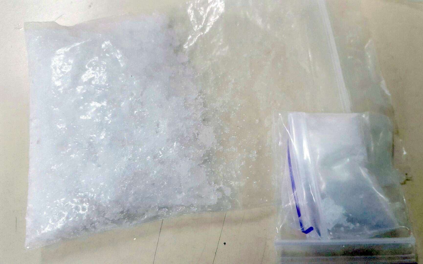 Bags of 'ice' worth $7,000 accidentally dropped at Mount Gambier ...