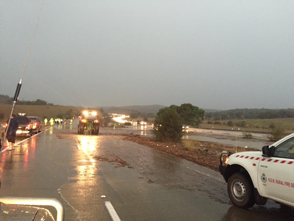 Federal Highway flooding: Traffic resumes as crews work to clear road ...
