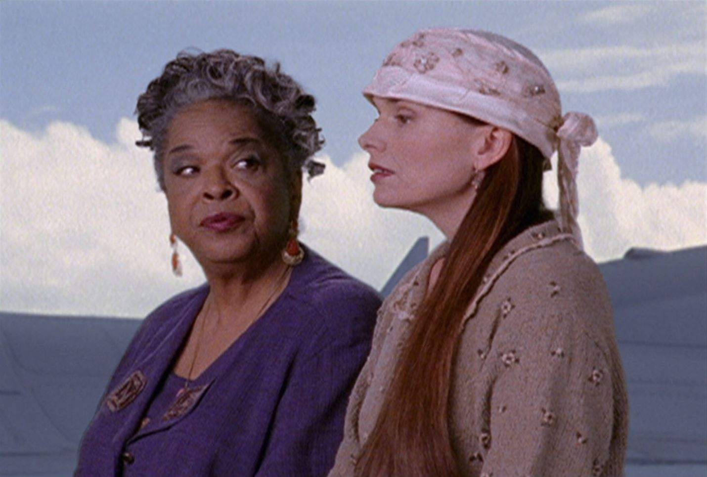 Della Reese, singer and Touched by an Angel star, dies aged 86 - ABC News