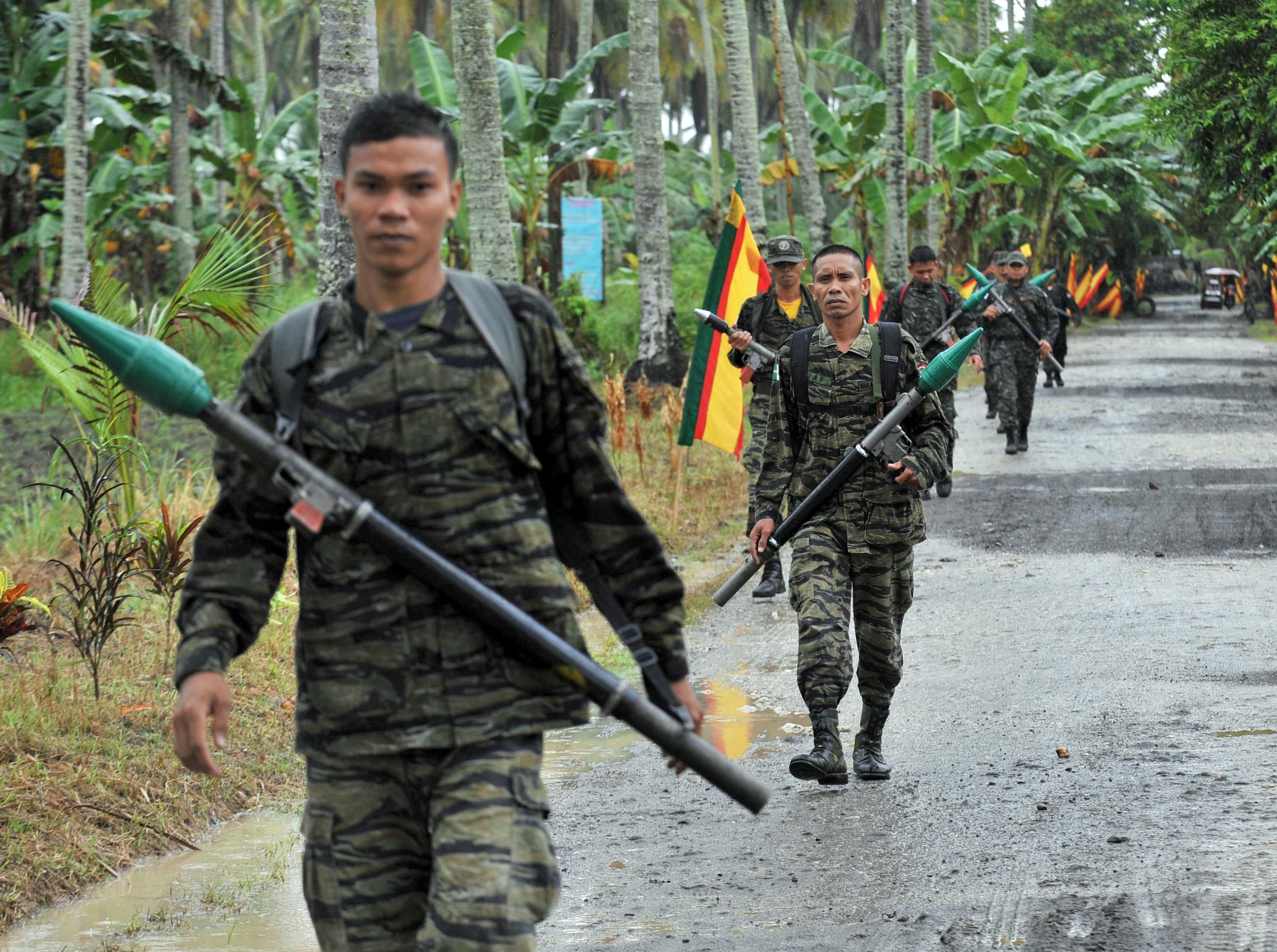 Philippines strikes peace deal with rebels - ABC News
