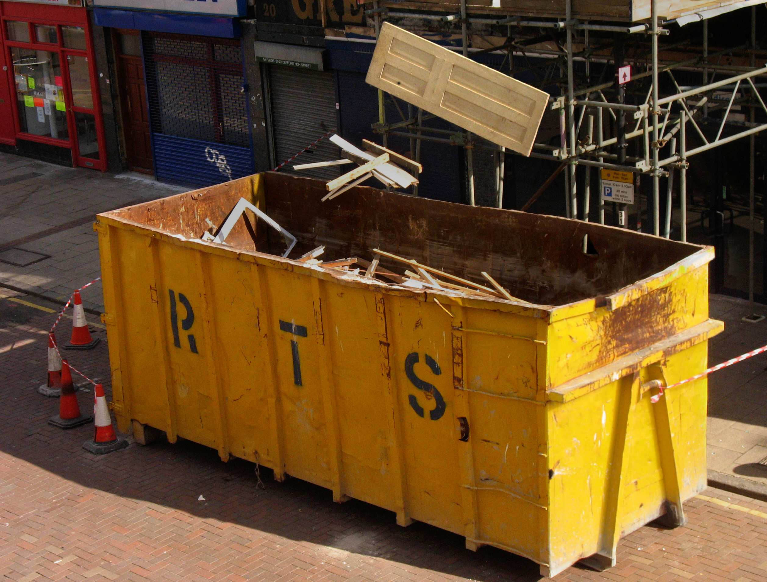 War on waste: Turning unwanted building waste into road base - ABC News