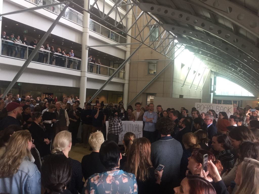 Calls for ABC chairman to stand aside as Communications Minister ...