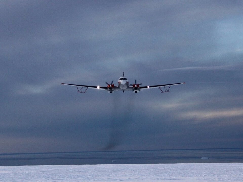 Beneath the East Antarctic Ice Sheet, a landscape frozen in time is ...