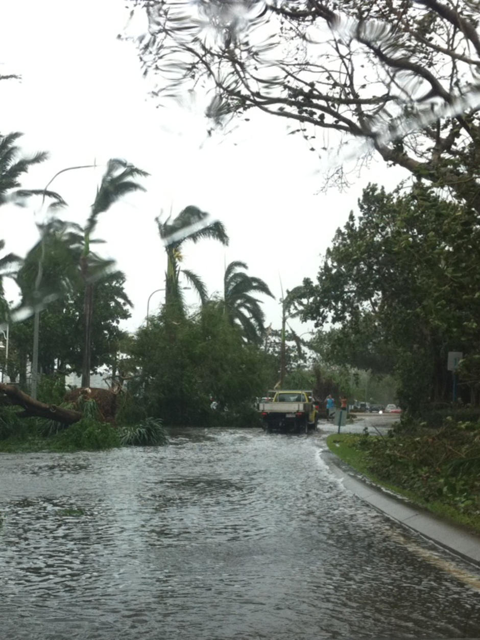 Water supply returns to Townsville after Cyclone Yasi - ABC listen