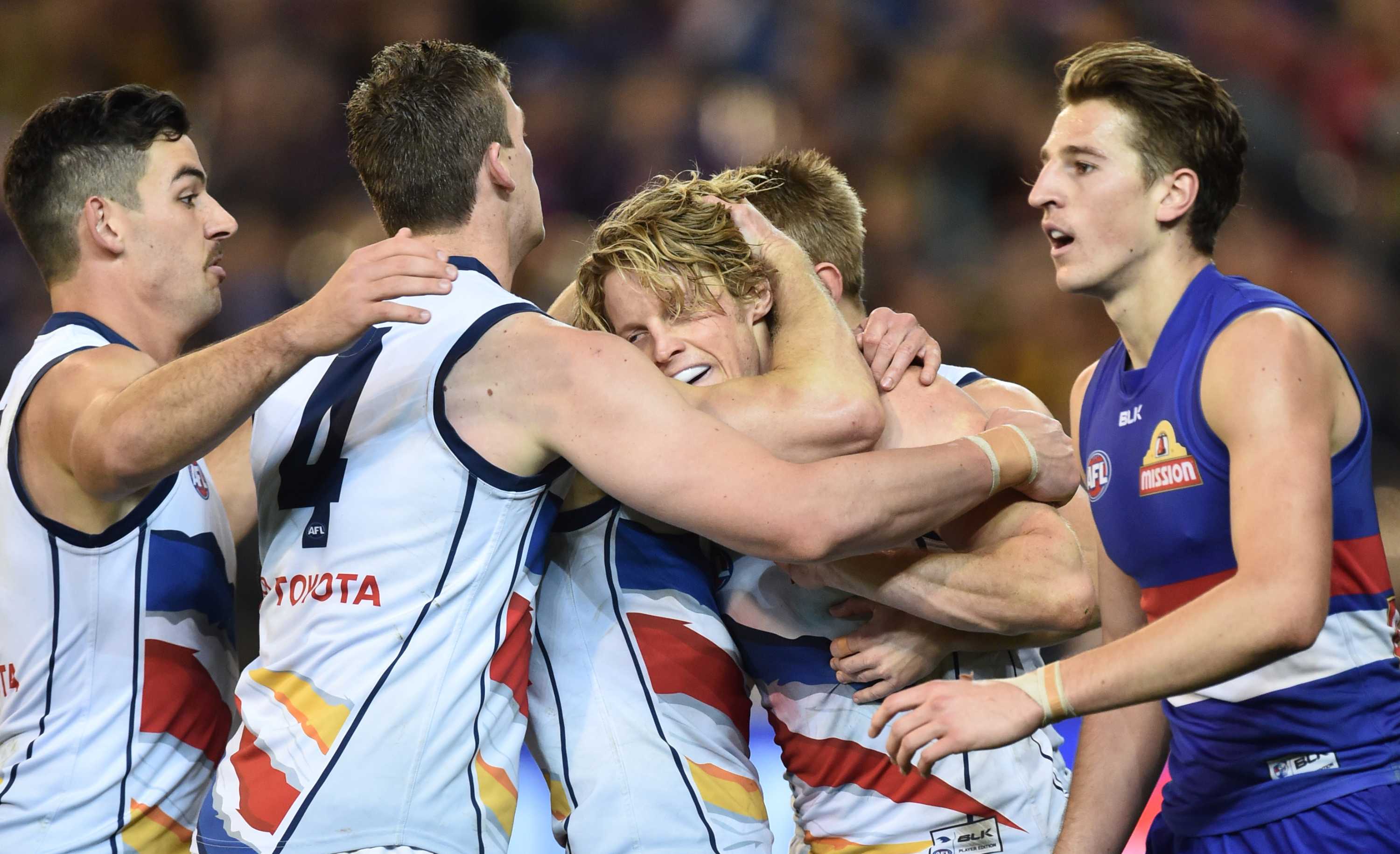 AFL Finals: Adelaide Crows edge Western Bulldogs in elimination final ...