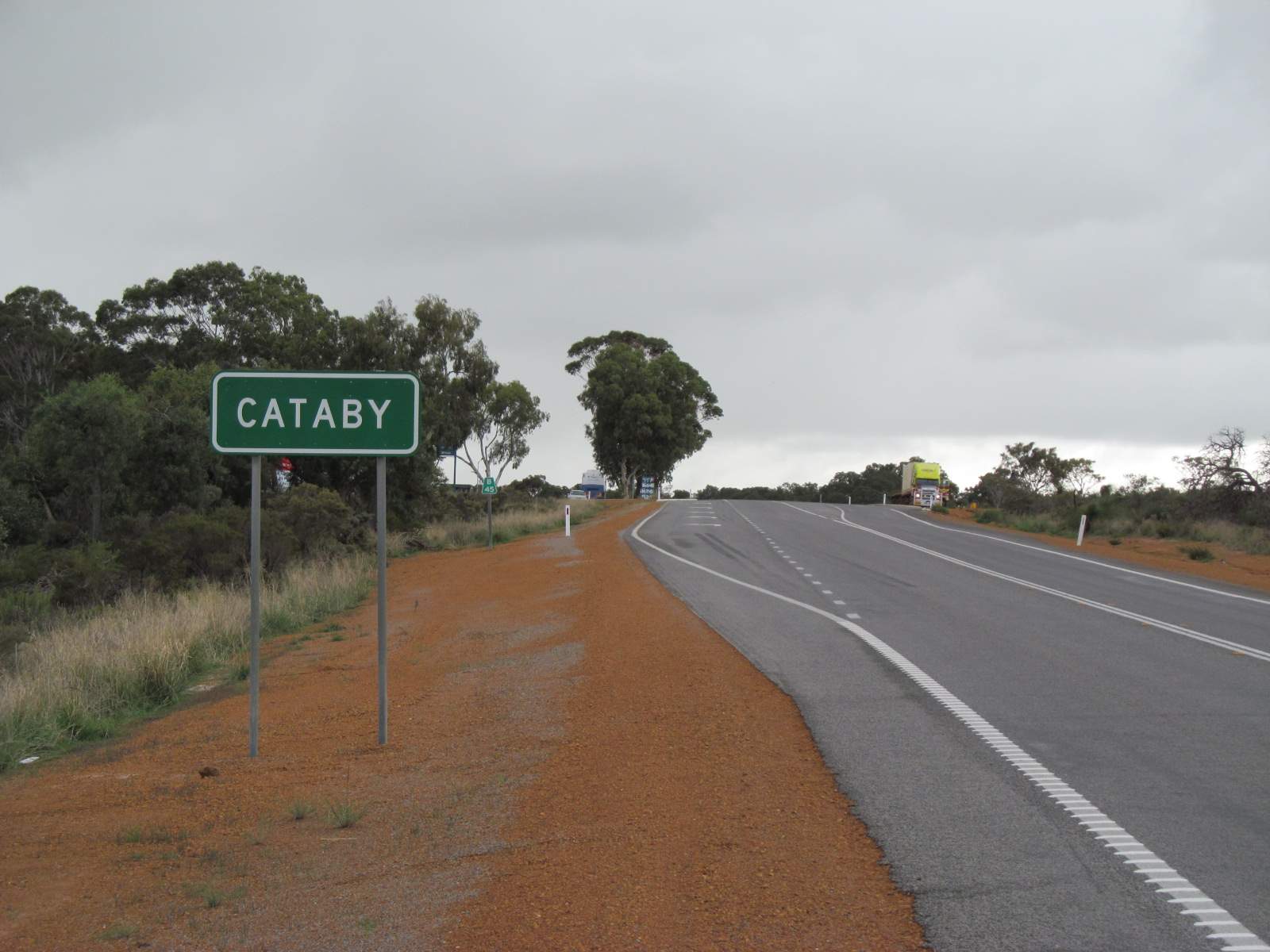 Former Collingwood player Shannon John Cox charged over fatal crash in ...