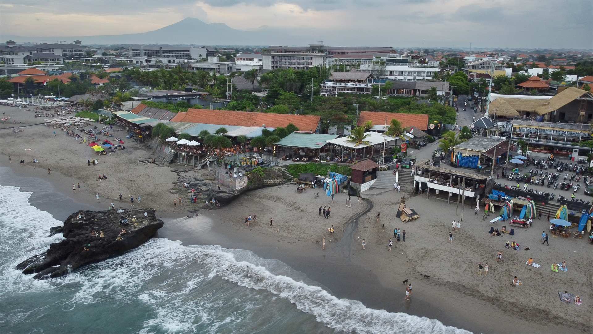 Turning Bali into the digital nomad capital of the world - ABC News