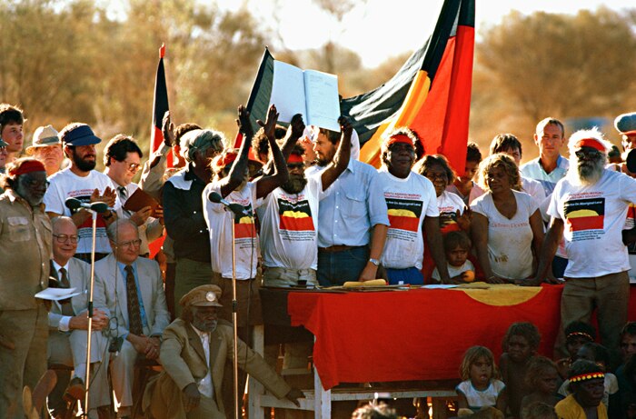 Former governor-general Sir Ninian Stephen remembered at state funeral ...