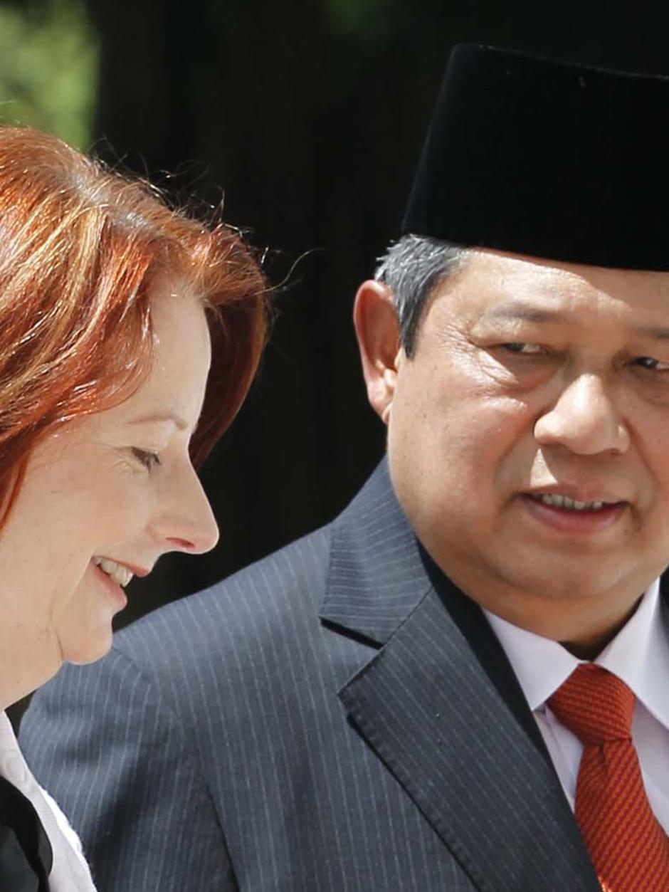 Julia Gillard met with Indonesian President Susilo Bangbang Yudhoyono ...