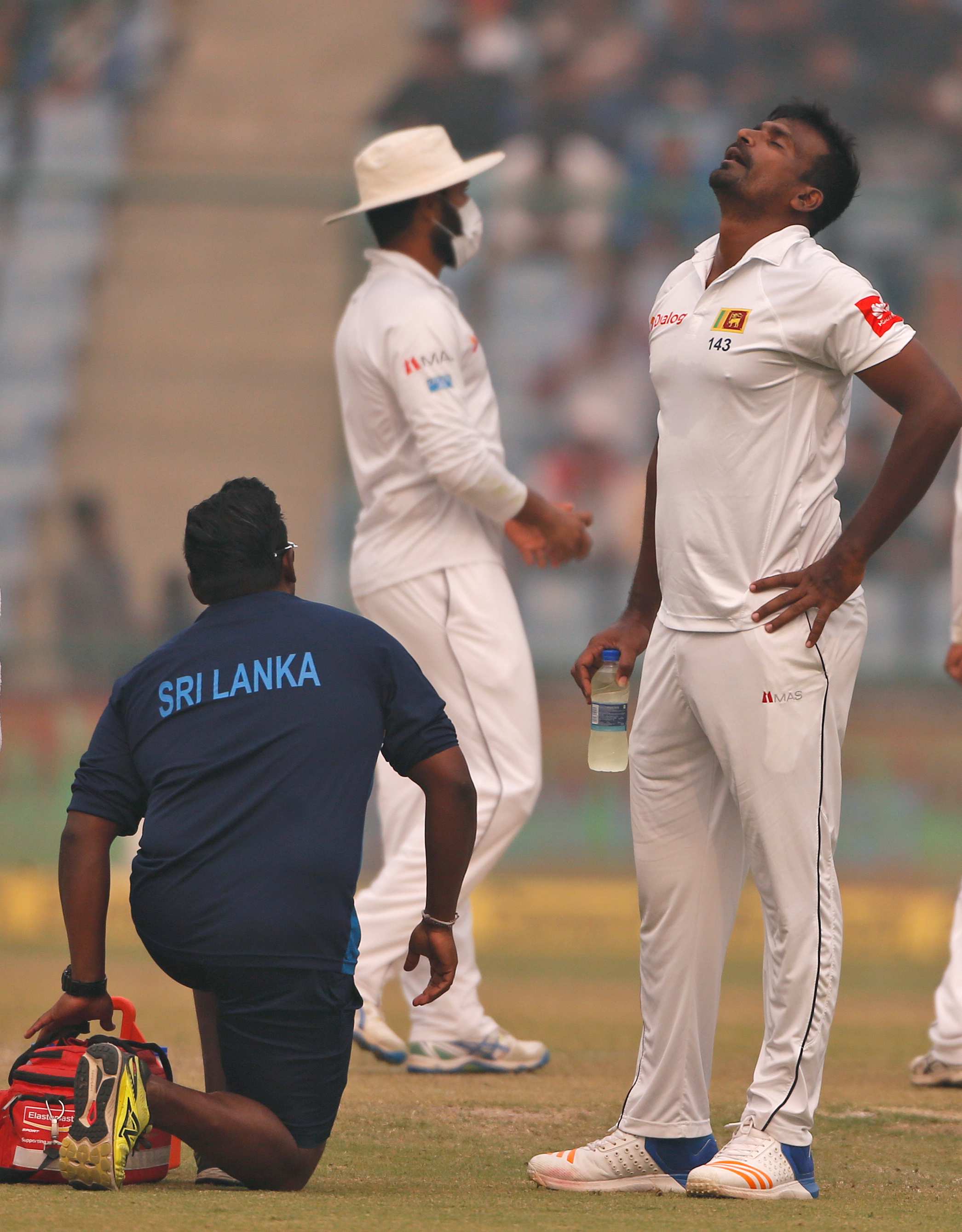 New Delhi pollution halts India-Sri Lanka Test match, with players ...