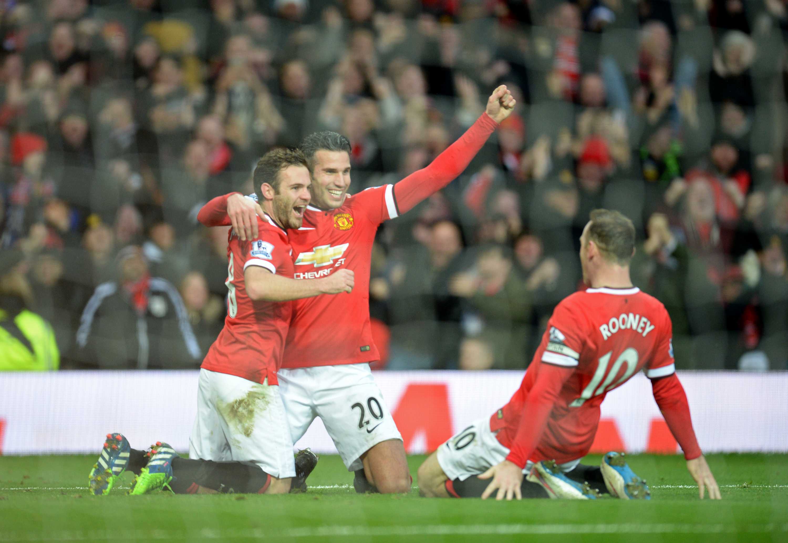Manchester United beats Liverpool for sixth-straight Premier League ...
