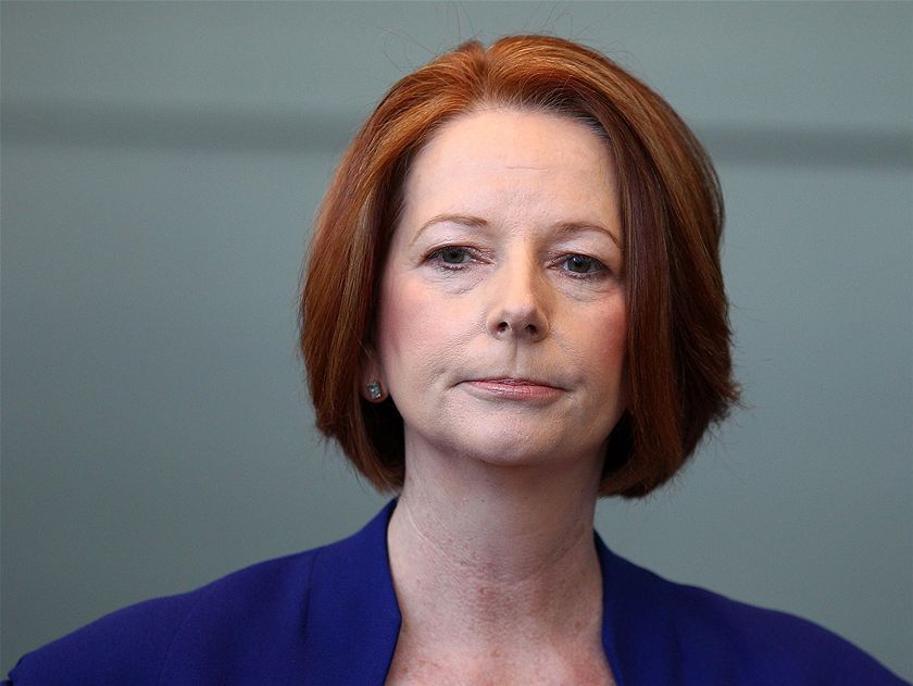 Gillard labels Greens a party of protest - ABC listen