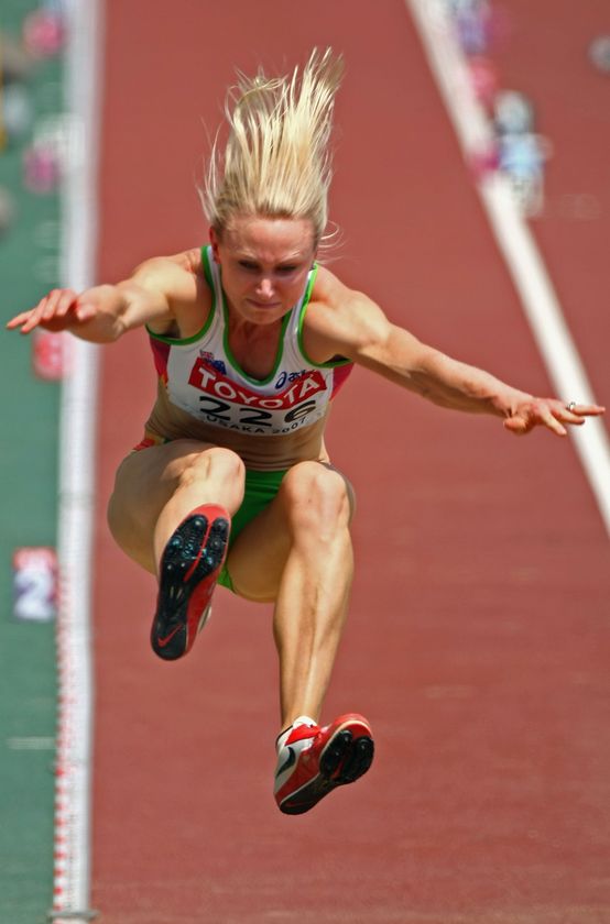 Athlete Profile: Bronwyn Thompson - Long Jump - ABC News