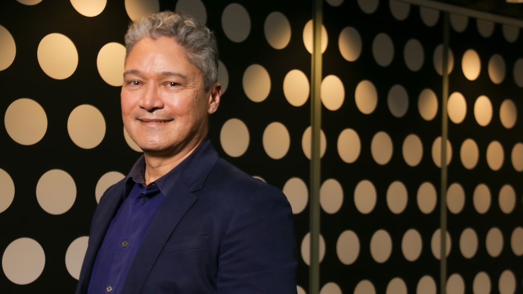 One Plus One: Anton Enus - ABC News