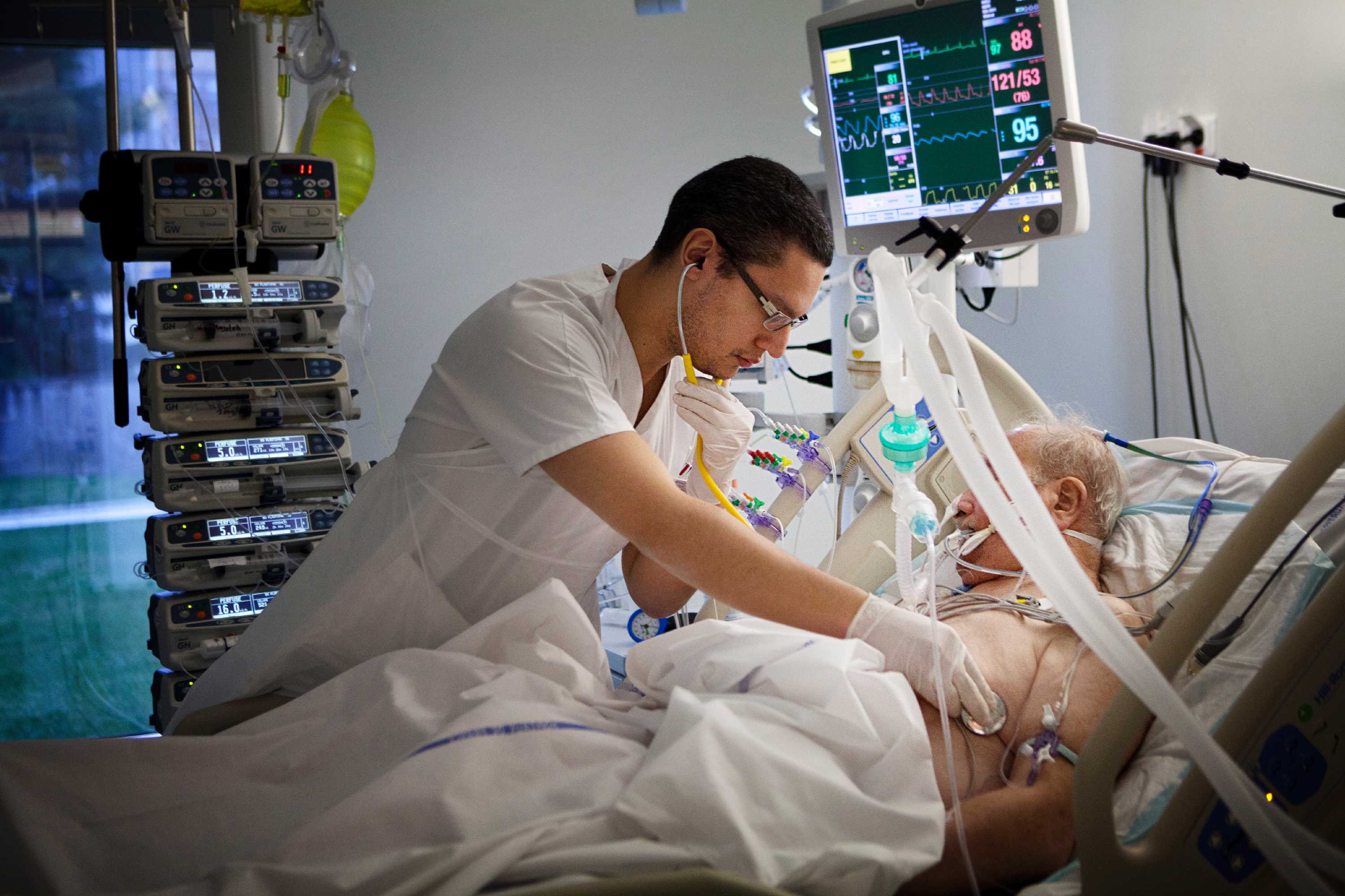 The doctors who think it's become too hard to die - ABC News