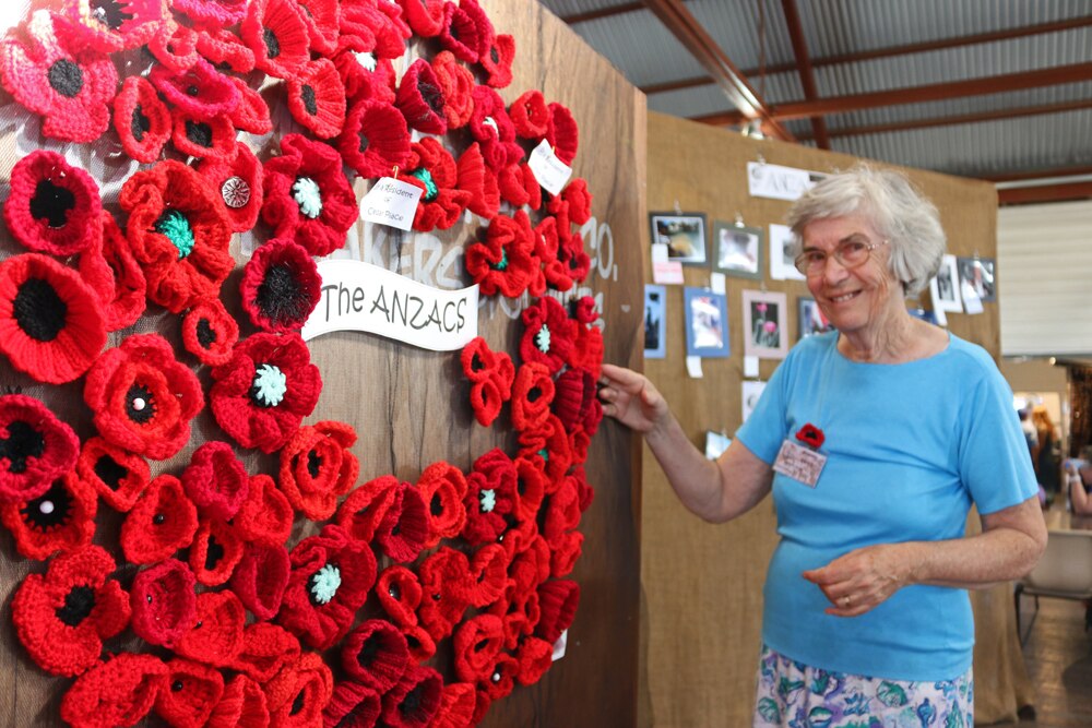 More than 2,000 poppies created for Anzac tribute at Kempsey Show - ABC ...