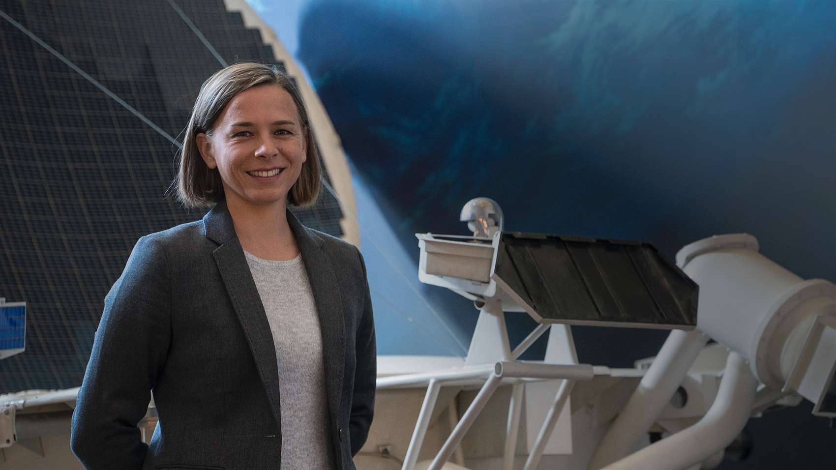 Old New Borrowed Blue with Professor Lisa Harvey-Smith - ABC Darwin