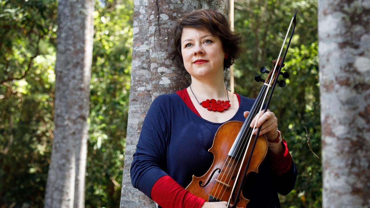 Meet Baroque Violinist Julia Fredersdorff - ABC listen
