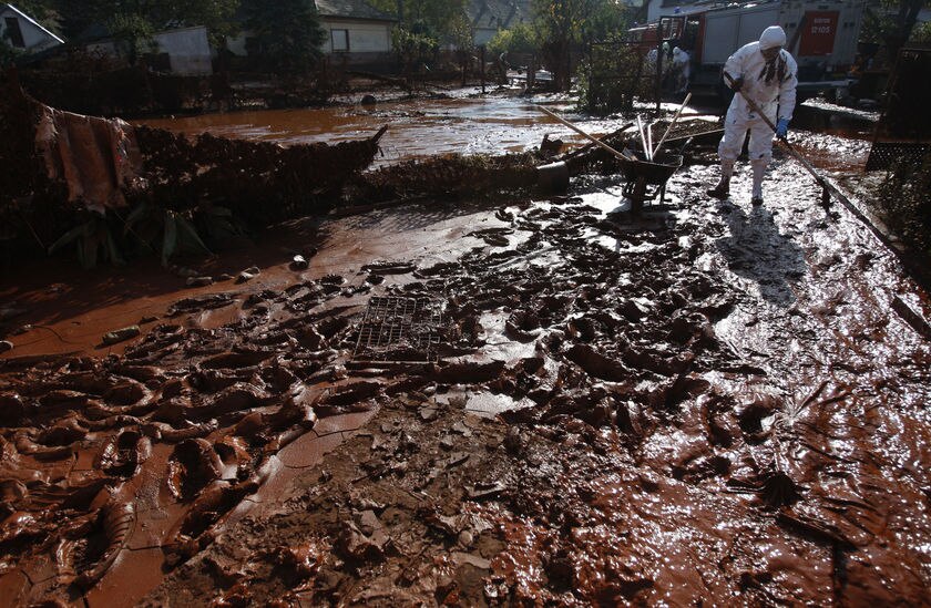 Executive arrested over toxic sludge spill - ABC News