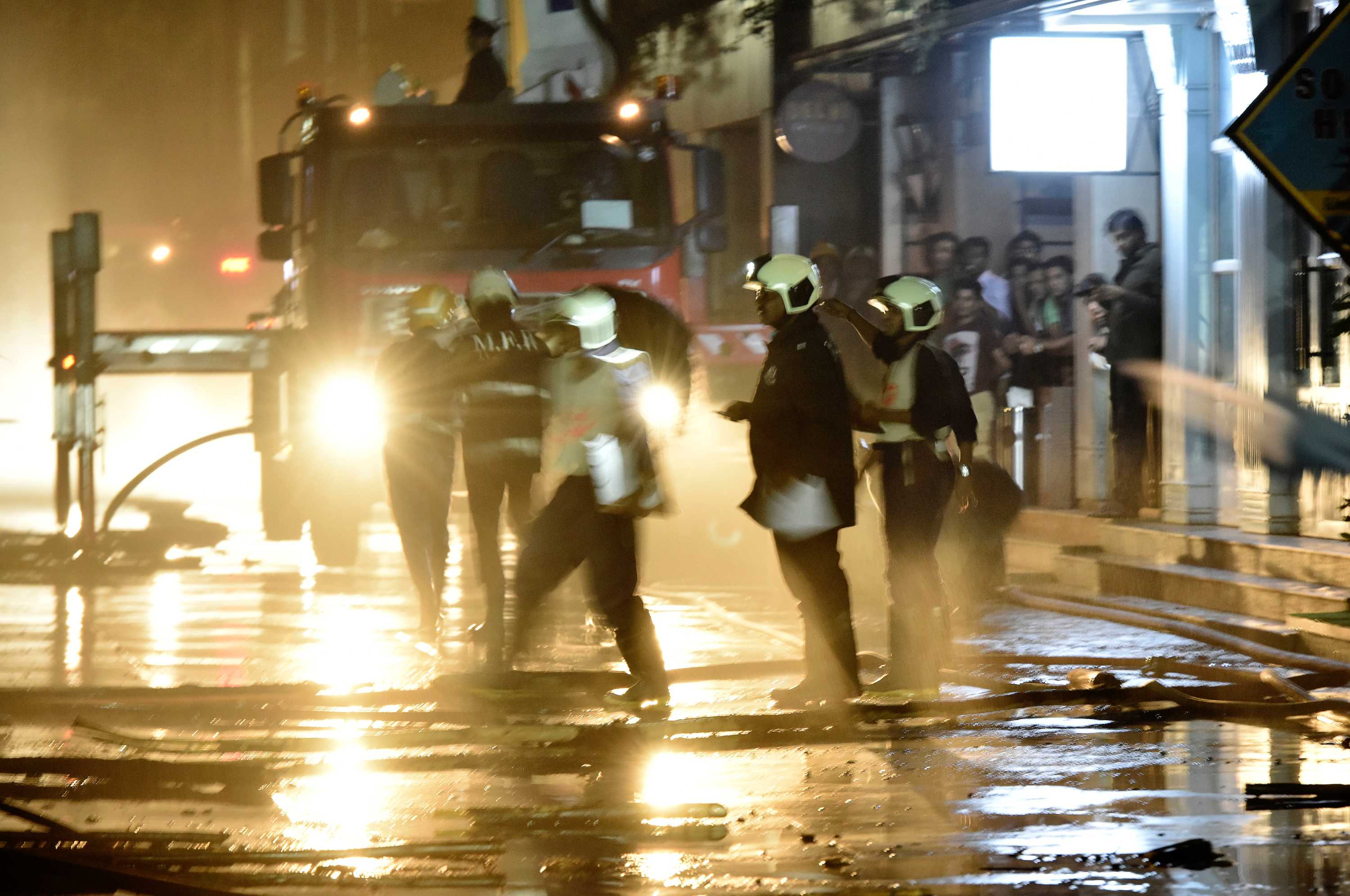 Mumbai fire: At least 15 dead after blaze in upscale rooftop restaurant ...