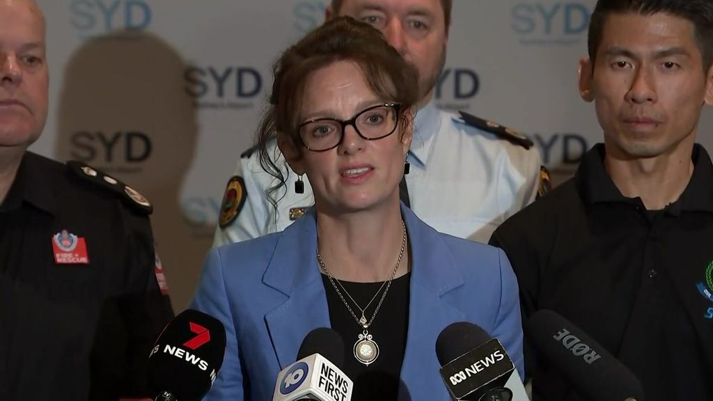 Worst flood on record inundates homes at Condobolin, Lachlan River ...