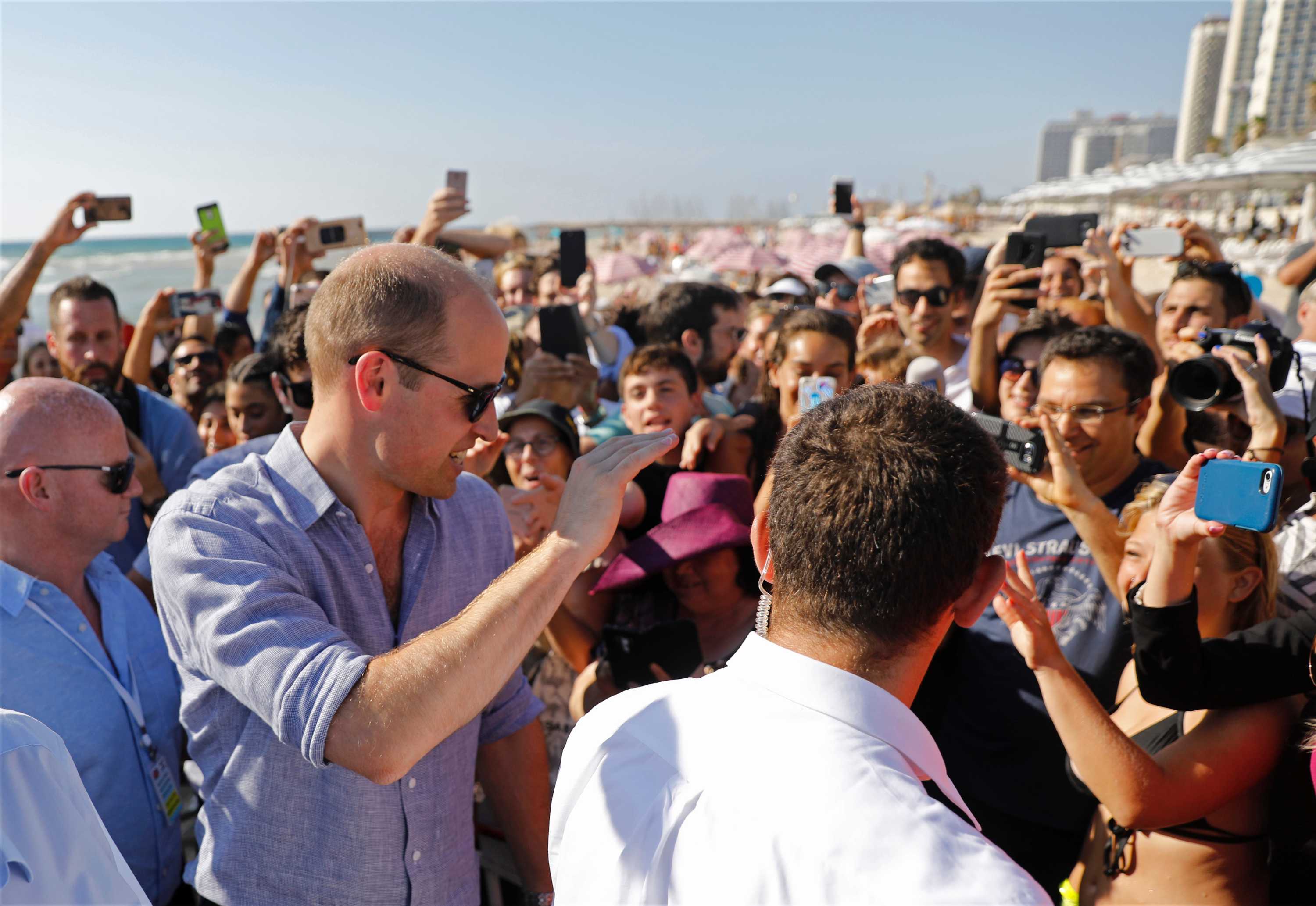 Prince William brings message of hope and peace on historic Royal visit ...