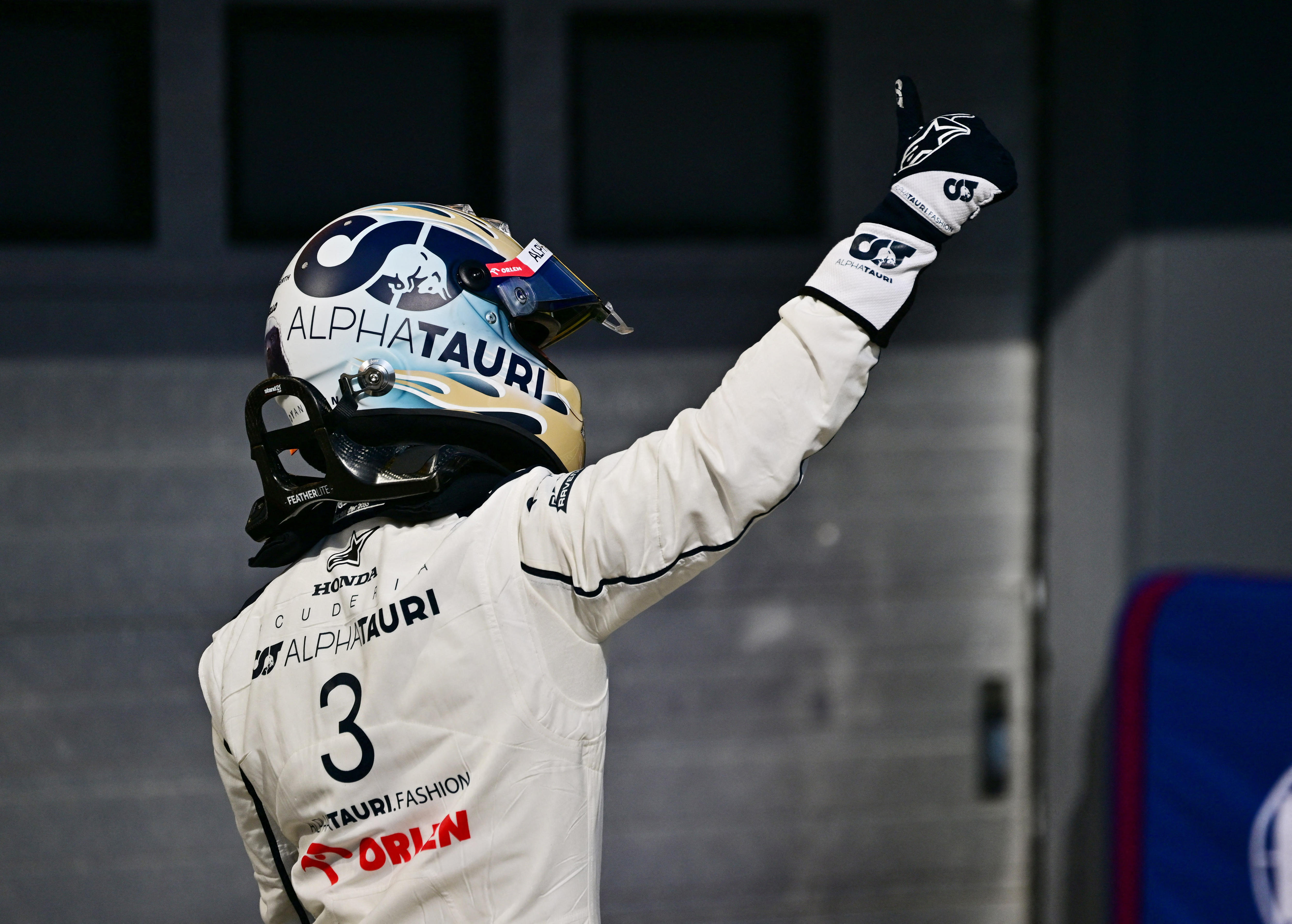 Lewis Hamilton on pole for F1 Hungarian Grand Prix, Daniel Ricciardo ...