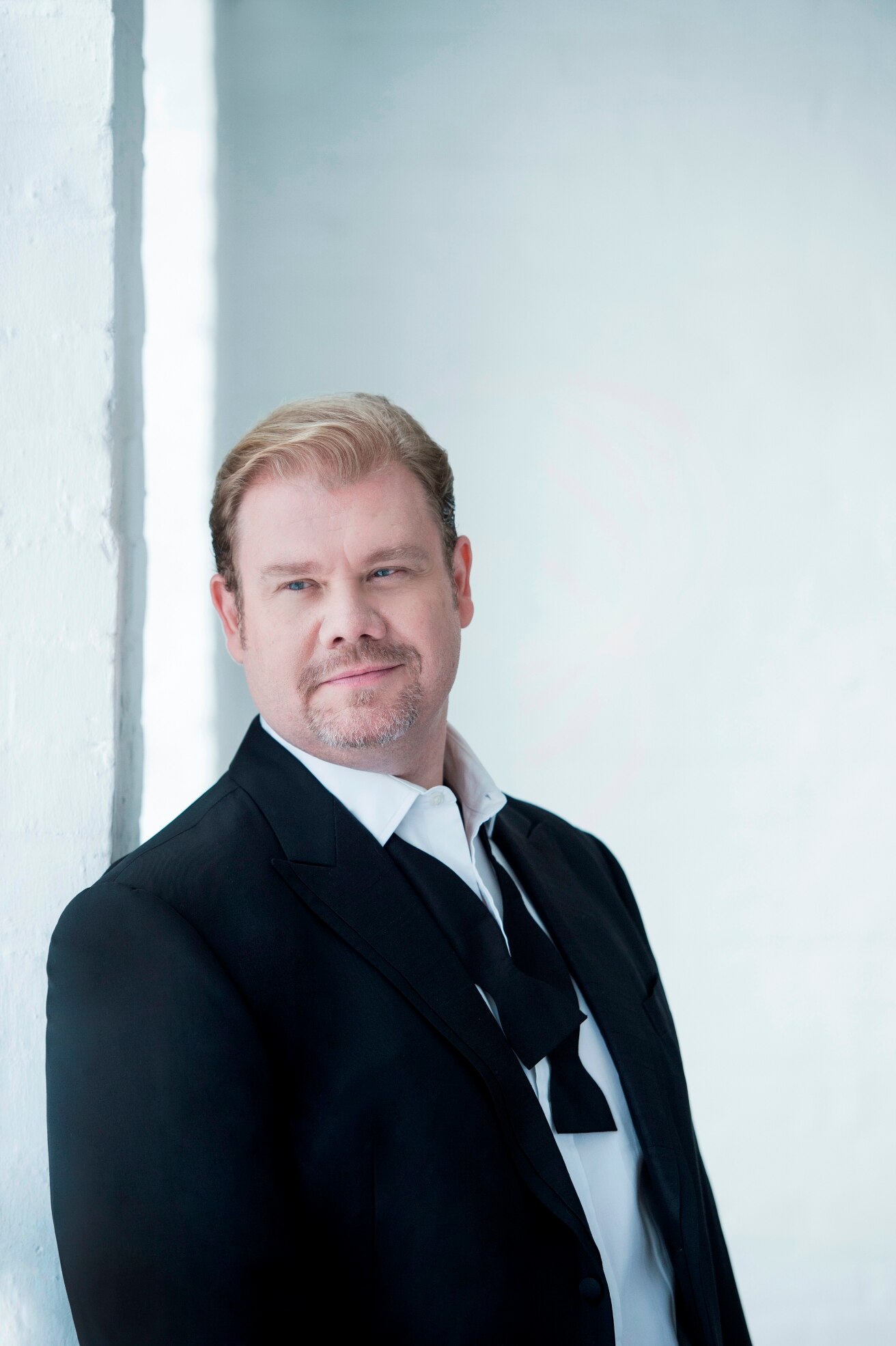 Stuart Skelton sings the Song of the Earth, and Reuben Lewis and Huda ...