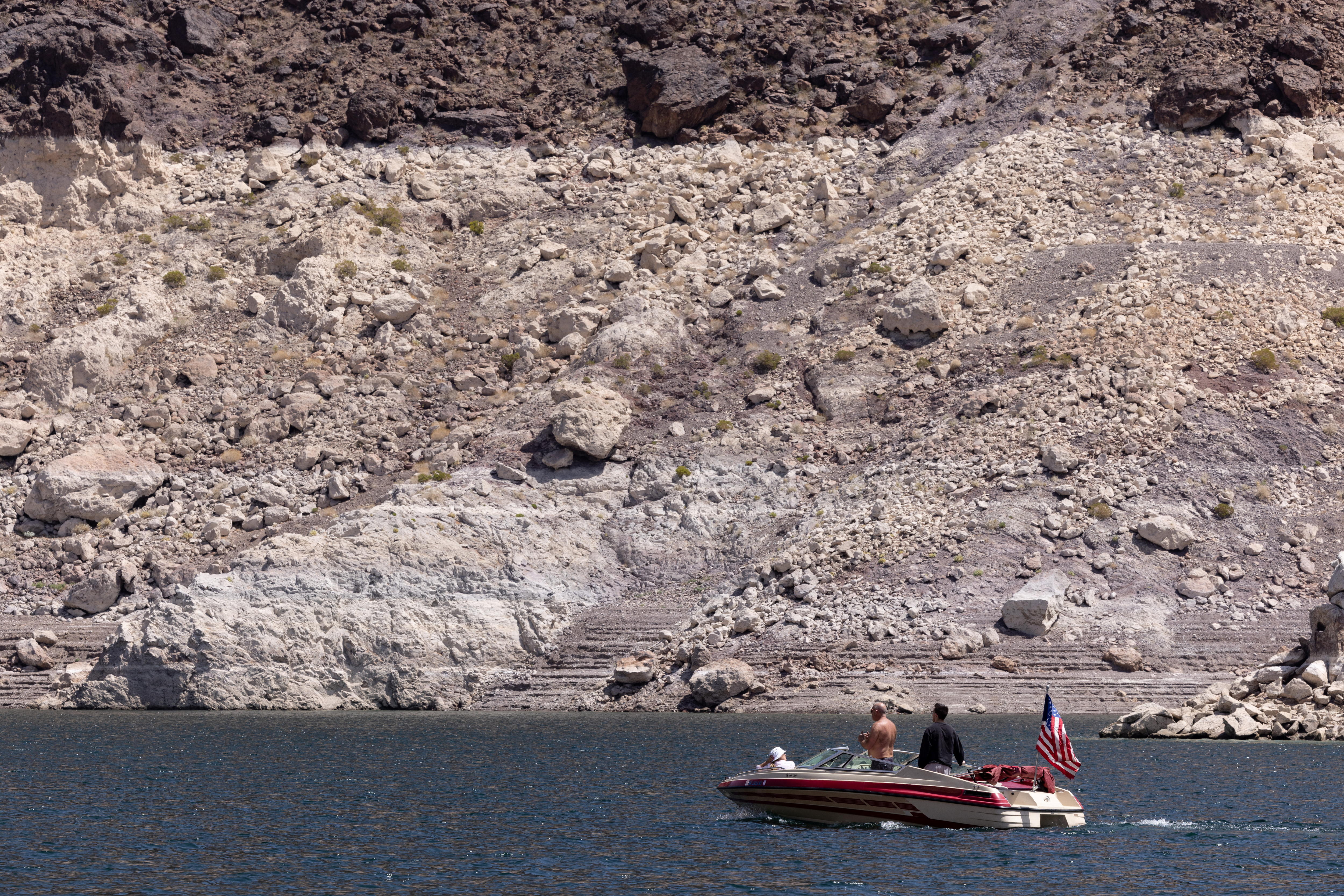 Human remains found in Las Vegas lake as water recedes with drought ...