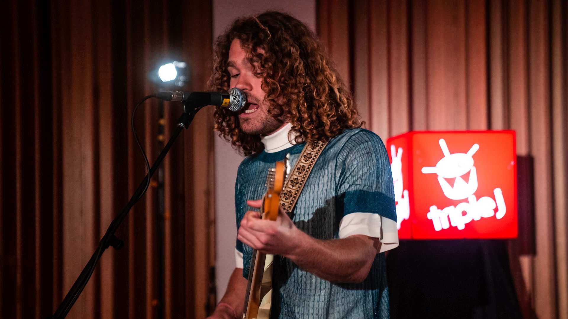Noah Dillon announces 2022 Australian tour - triple j