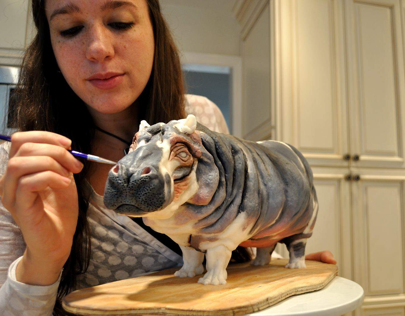 US election: Donald Trump and Hillary Clinton cakes go viral on social ...