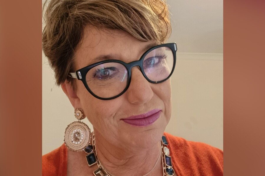 Wendy Ruth Sym collapses in court after being jailed for nine years for ...