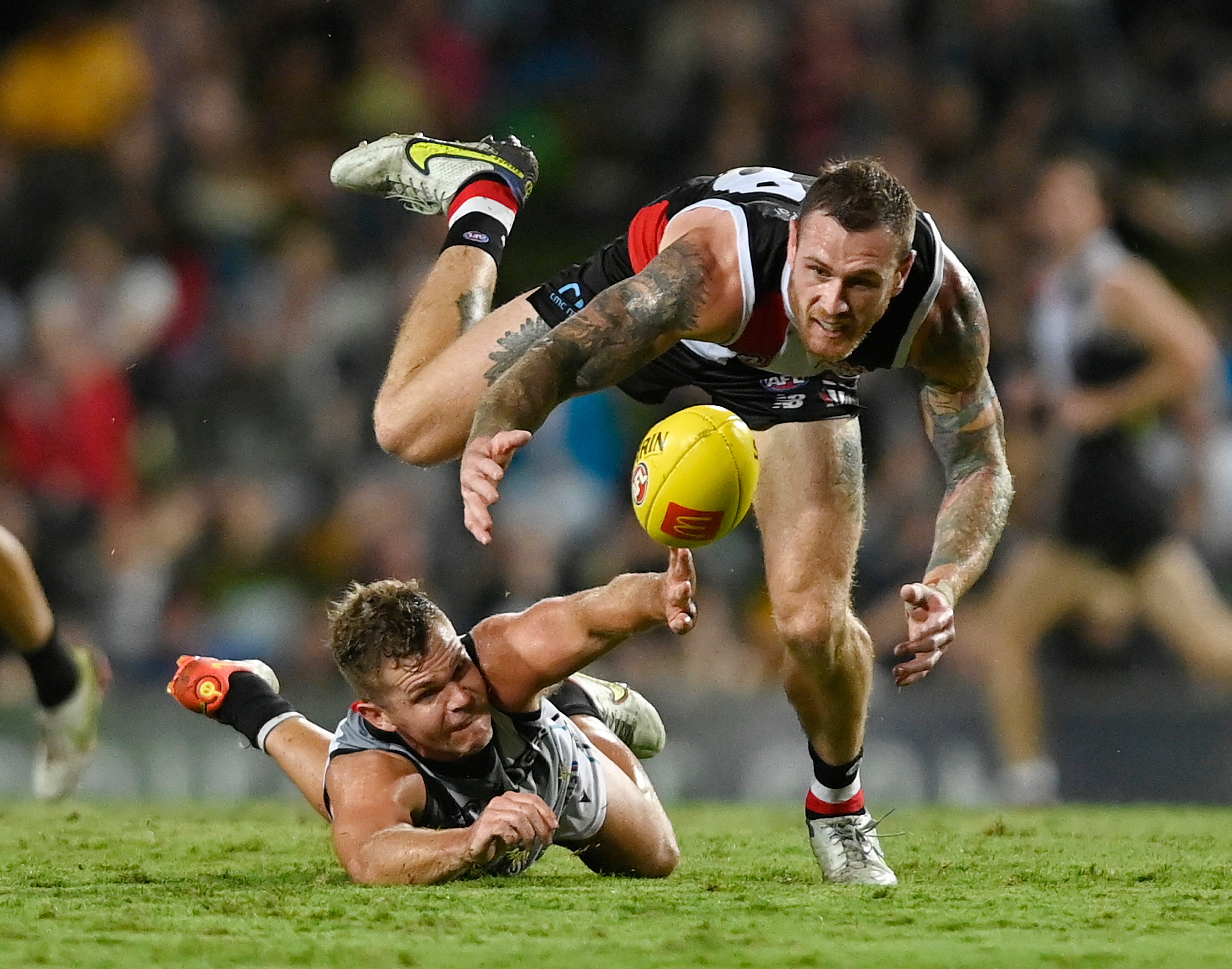 Former AFL player Shane Tuck's mental health was declining 14 years ...