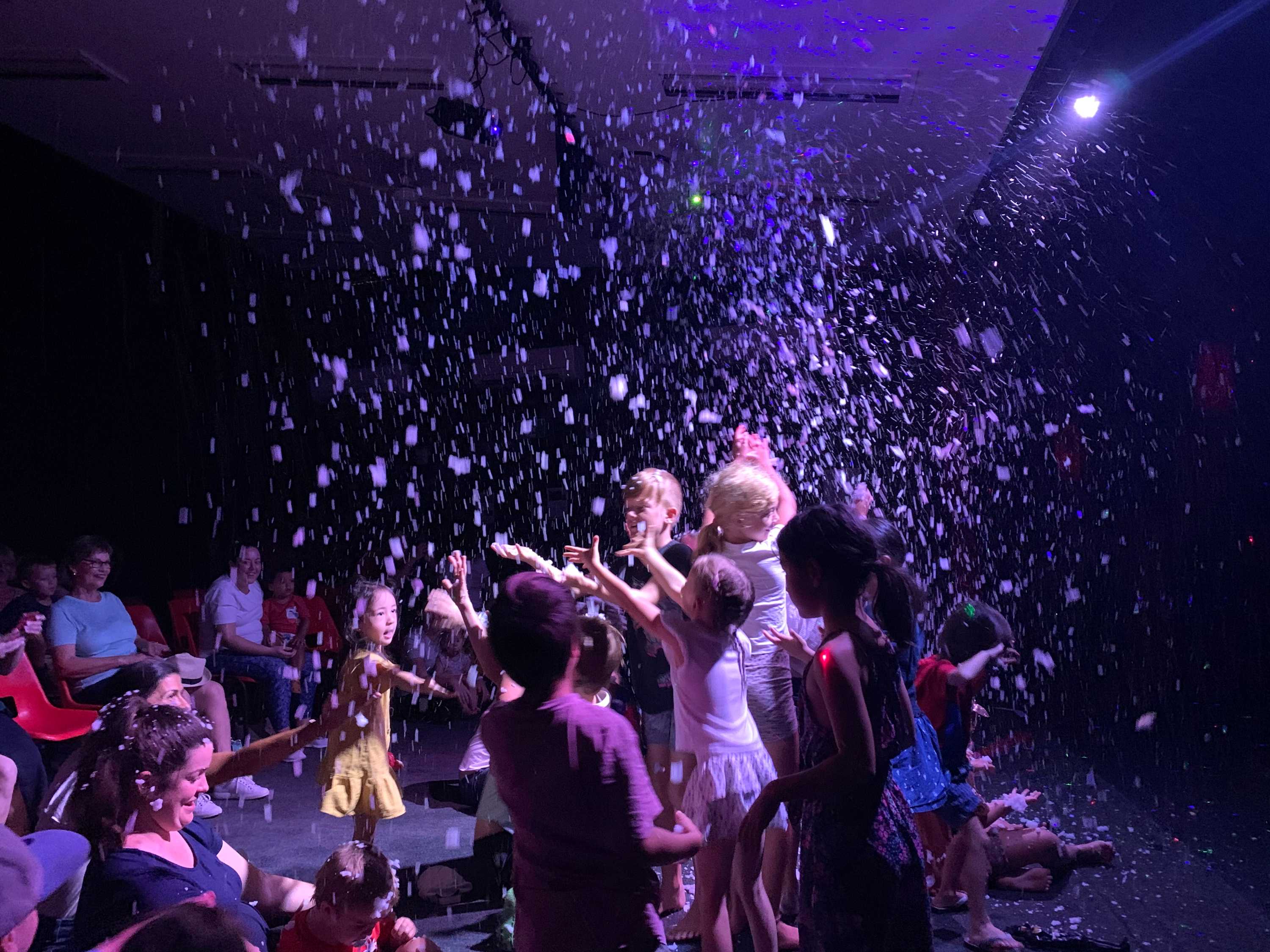 Gold Coast puppet show gains new fans as families pull strings to ...