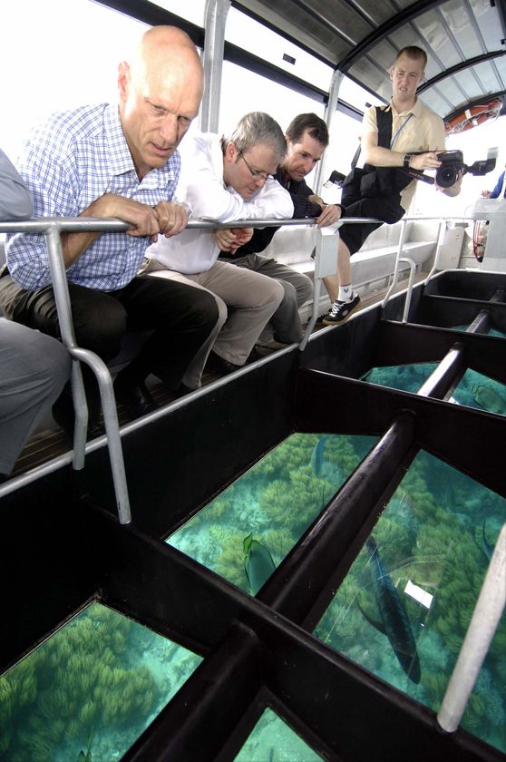 Rudd forced to clear up climate change stance - ABC News