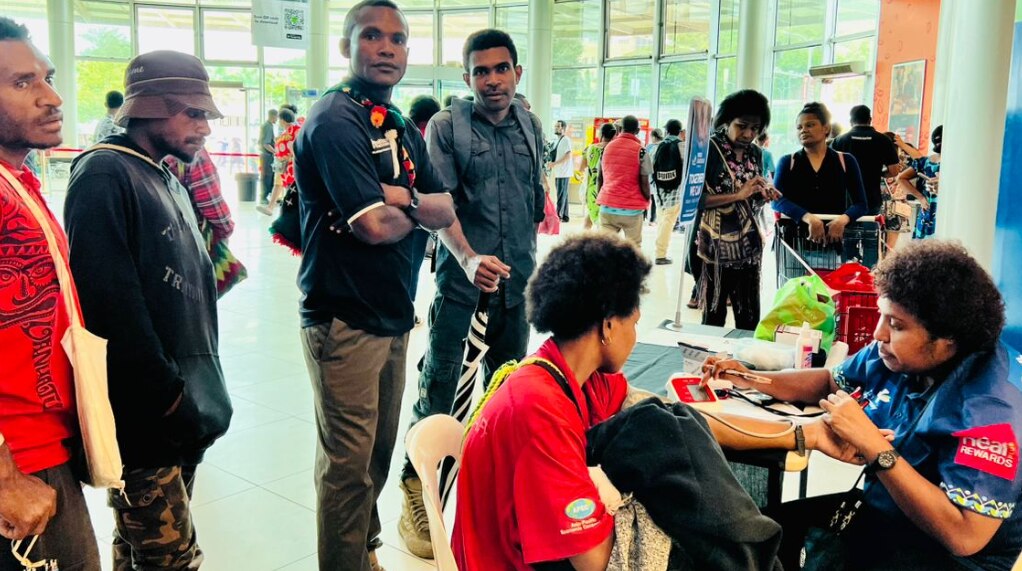 PNG Gavman iluksave long wari blong sik cancer long kantri - ABC Pacific